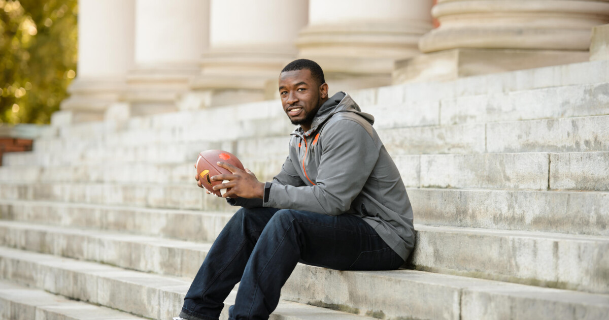 Robert Smith, Former Tiger Football Standout, Gives Back To P.A.W ...